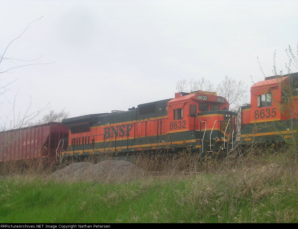 BNSF 8632